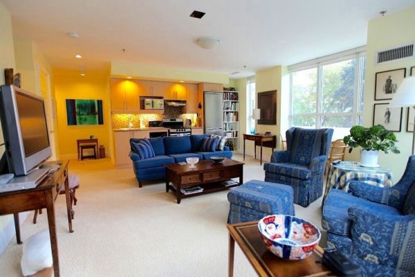 Luxury Retirement Living Toronto - Dunfield Retirement Residence